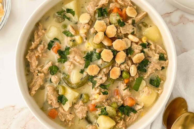 20 Meatless Crockpot Meals Perfect for Hot Summer Days!