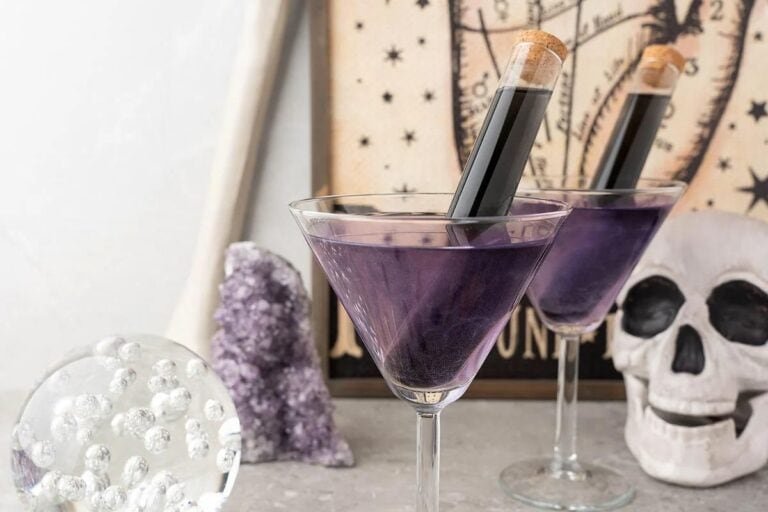 15 Scary Good Vegan Halloween Cocktails That Will Steal The Show ...